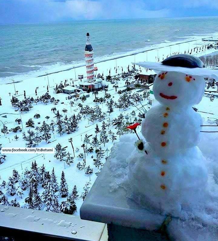 Let it snow! - Batumi becomes a winter wonderland - GeorgianJournal