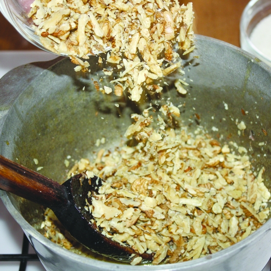 Gozinaki – Most favorite Georgian candy - GeorgianJournal